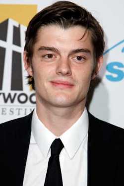 Sam Riley biografia