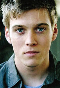 Jake Abel biografia