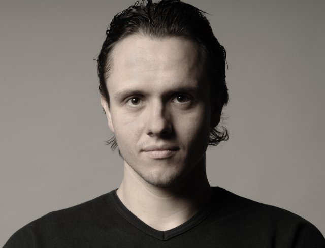 Dejan Angelov biografia