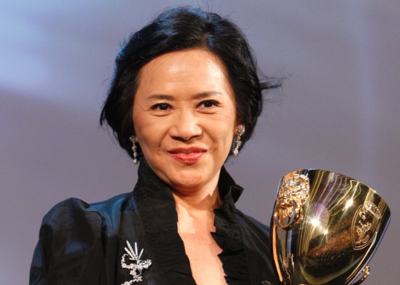 Deanie Yip biografia