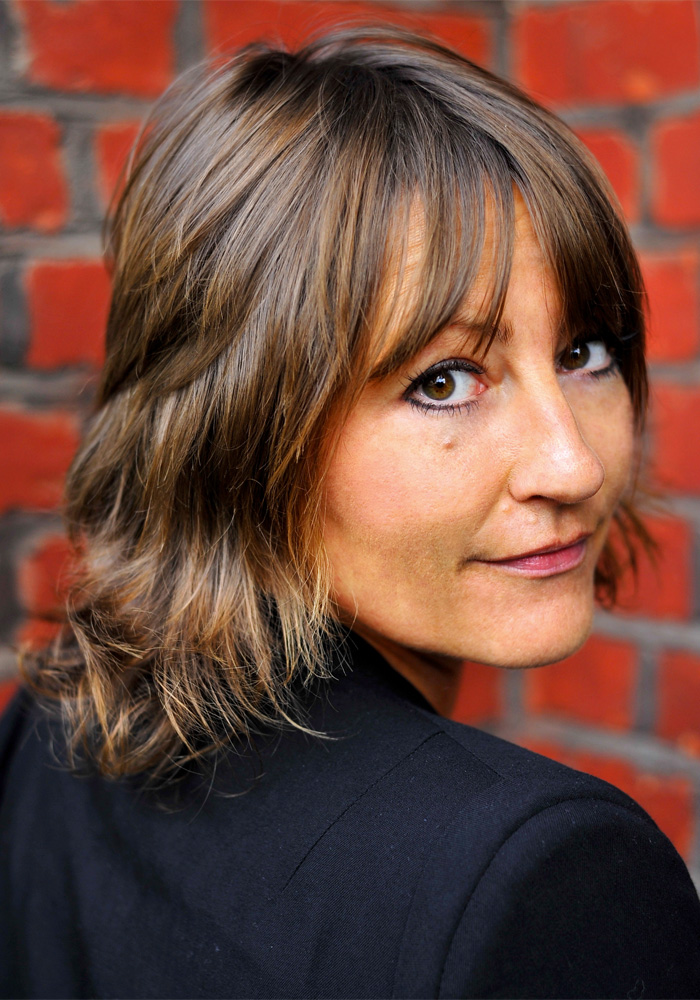 Holly Aird biografia