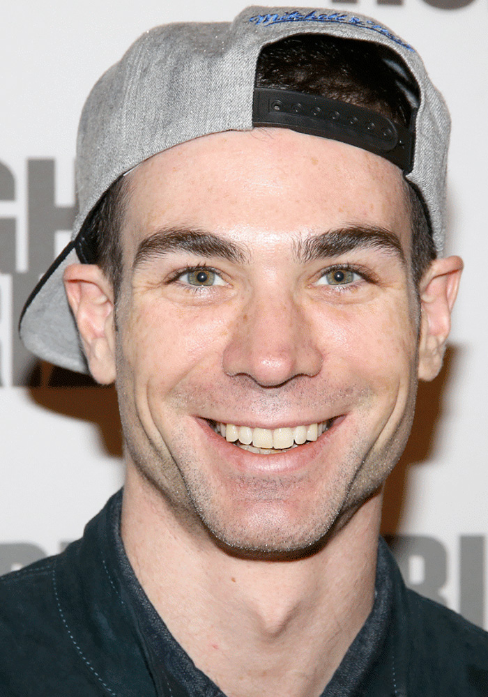 Cameron Scoggins biografia