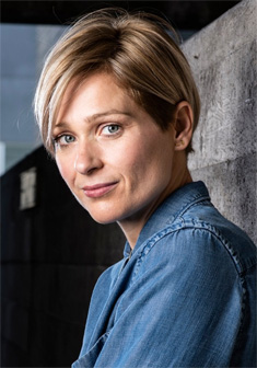 Sian Brooke protagonista di Blue Lights, thriller poliziesco di BBC