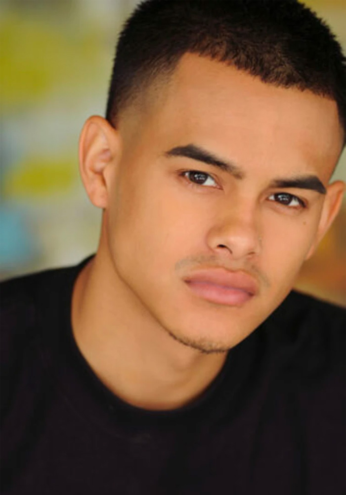 Julian Works biografia