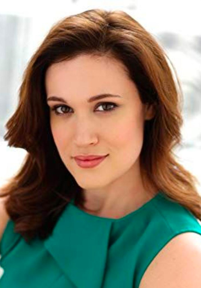 Paton Ashbrook biografia