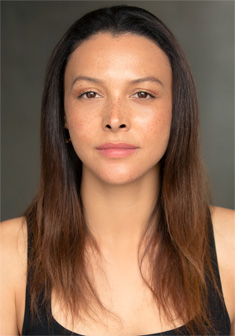 Mecia Simson biografia