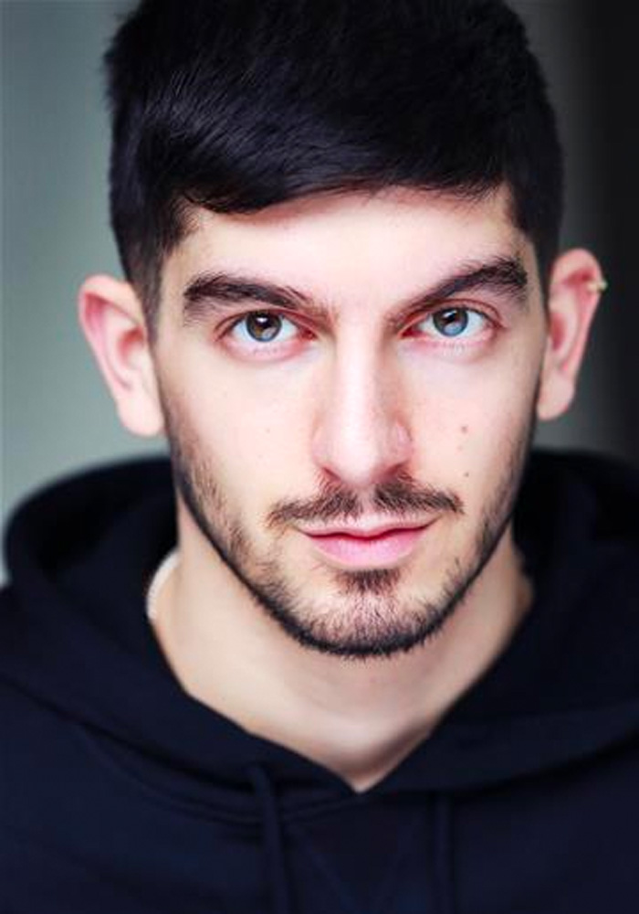 Nima Taleghani biografia