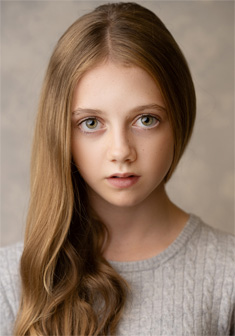 Mercoledì 2, Emma Myers ed Evie Templeton raccontano il dietro le ...