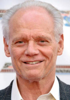 Fred Dryer biografia