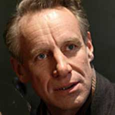 Nicholas Farrell biografia