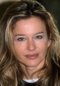 Eva Robin's biografia