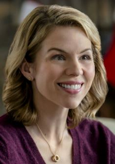 Ali Liebert biografia