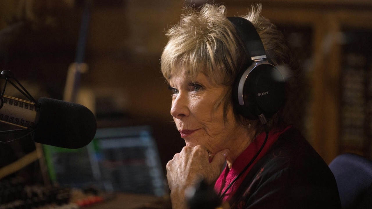 Shirley MacLaine biografia