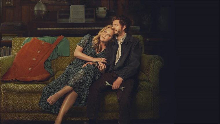 Life & Beth - Serie TV (2022)