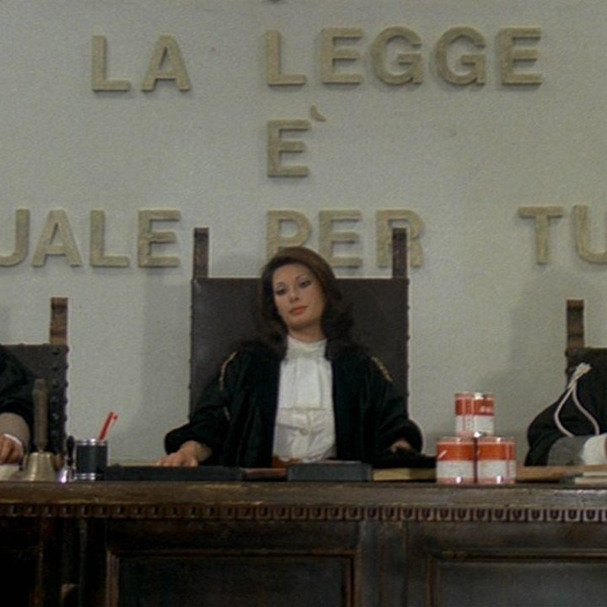 LA PRETORA - Film (1976)