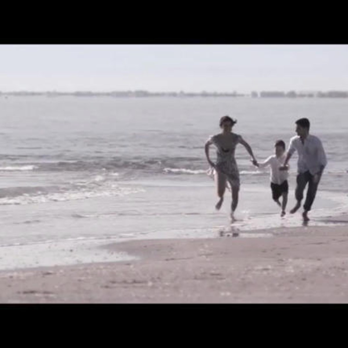 La terra dei santi - Film (2015)