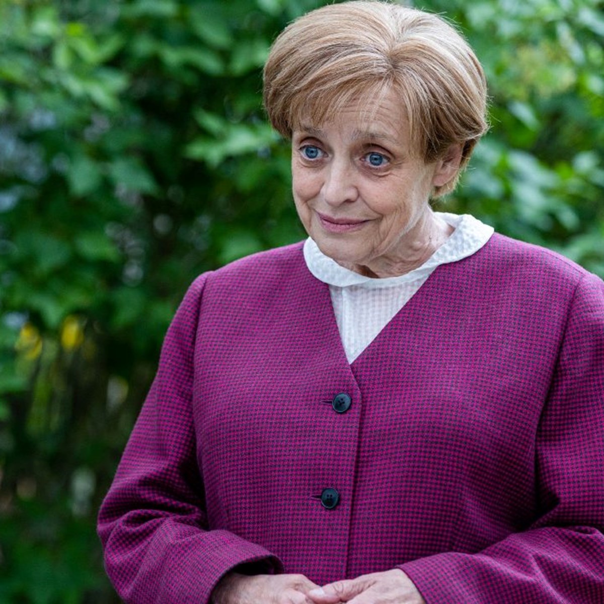 Miss Merkel - Morte al Castello - Film (2023)
