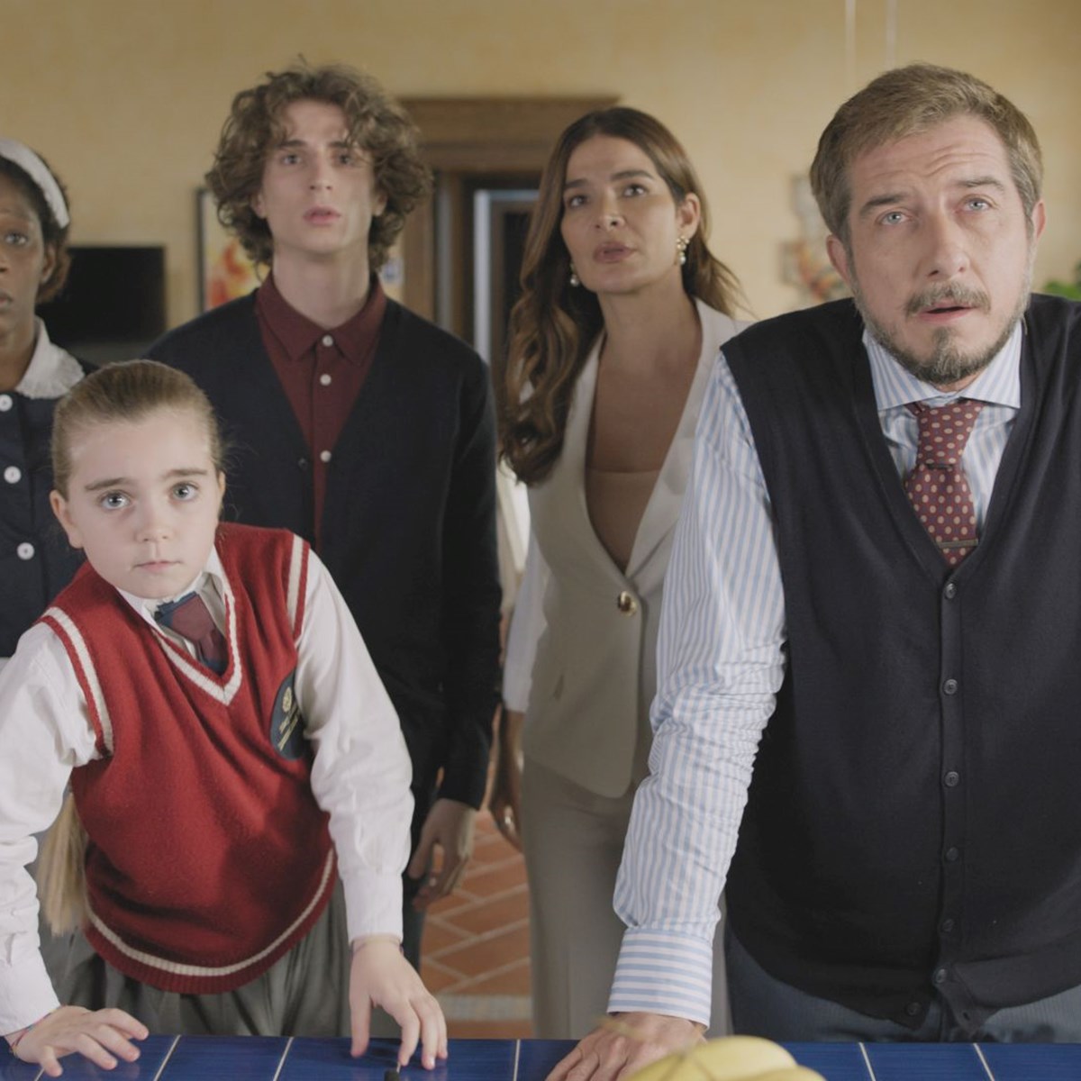 Poveri Noi - Film (2025)